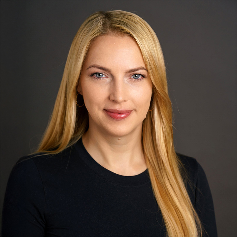 Emma Vardy | Award Winning Presenter | Great Sports Speakers